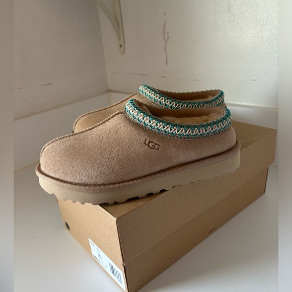 UGG | Shoes | Brand New Uggs Tasman Driftwood White Pepper | Poshmark